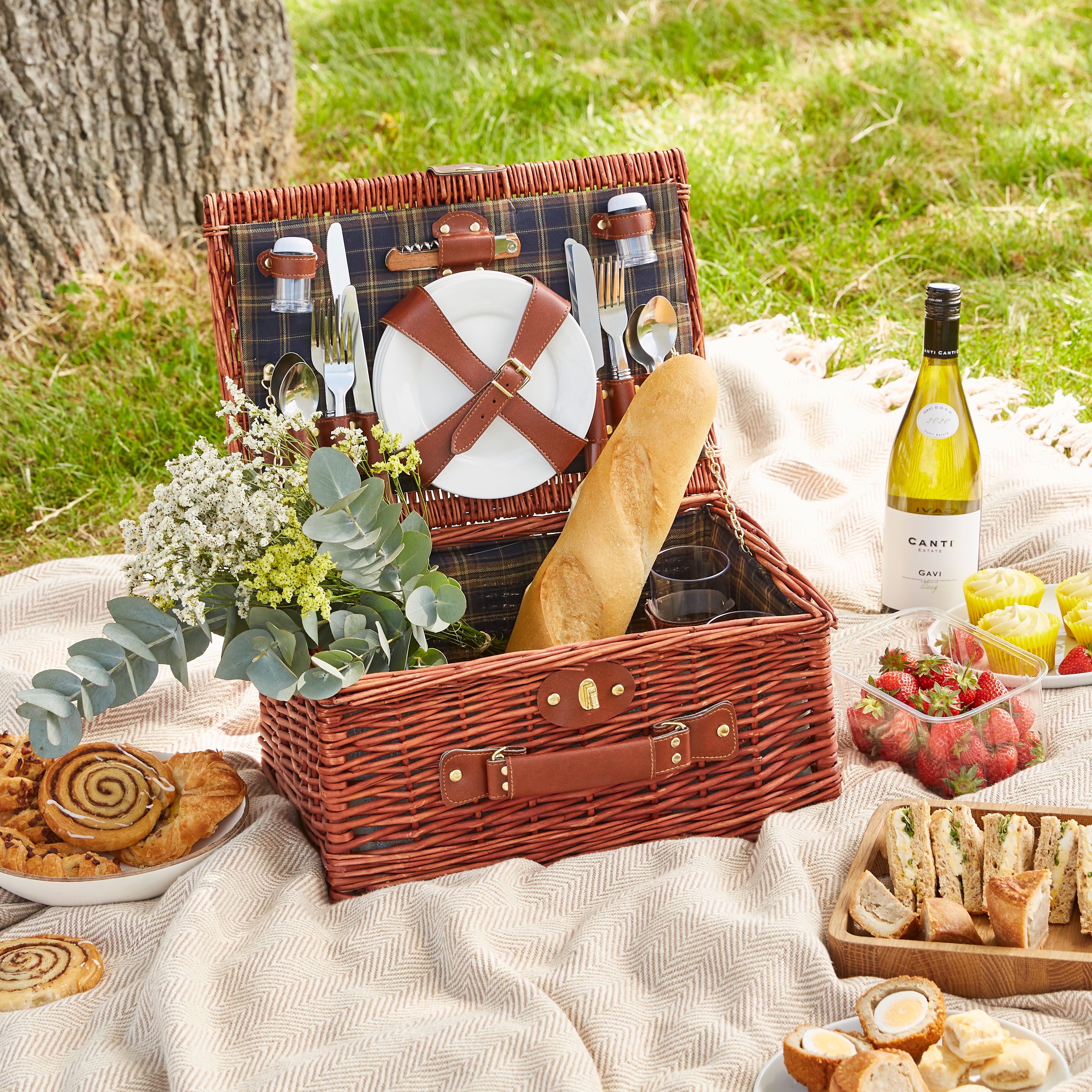 Coast & Country Picnicware - Spring Fair 2025