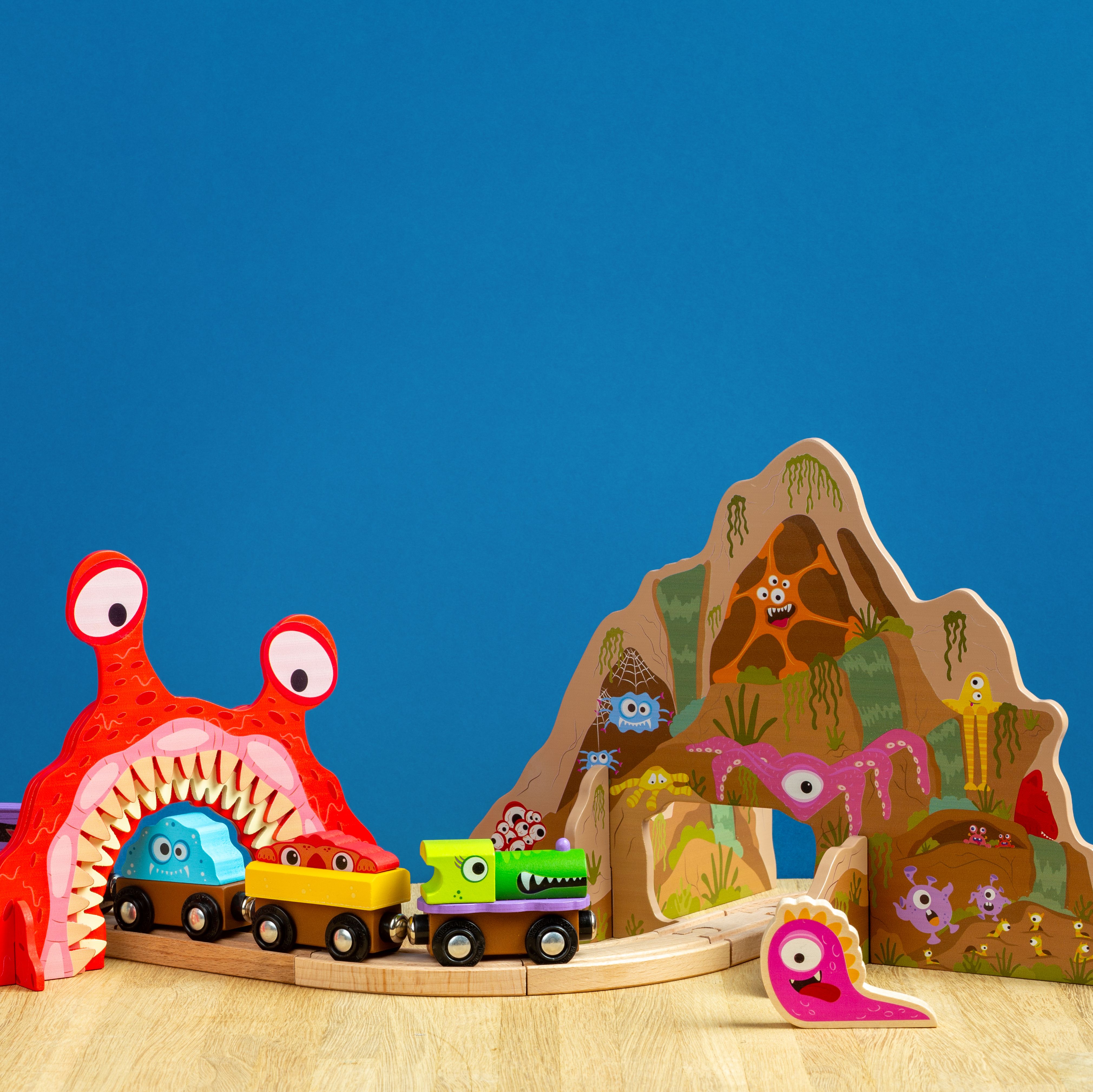 Monster Train Set - Retail Revealed
