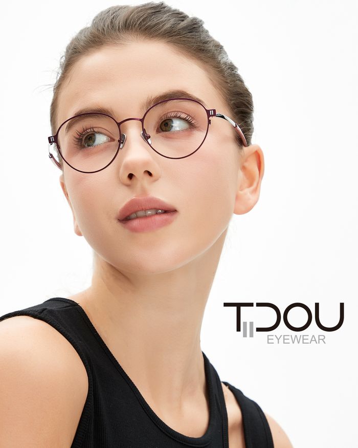 Tidou Eyewear: Timeless Titanium with Patented Screw-Free Design - 100% Optical 2026