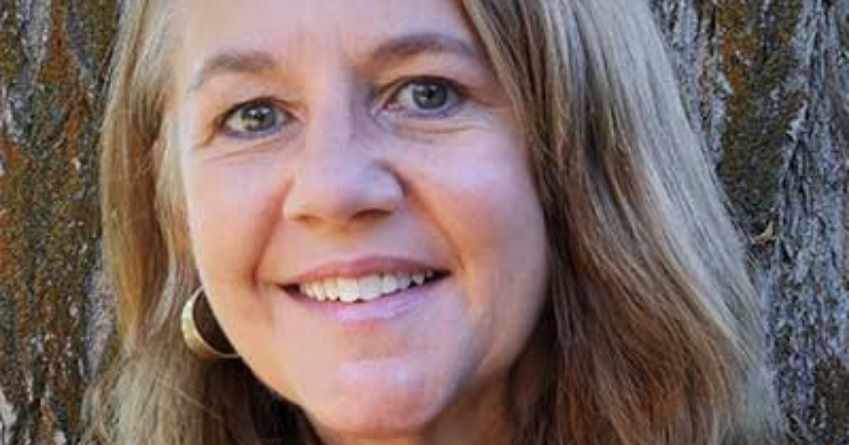 Dr. Tamara Grubb Gears Up for Vet Show @ Home!