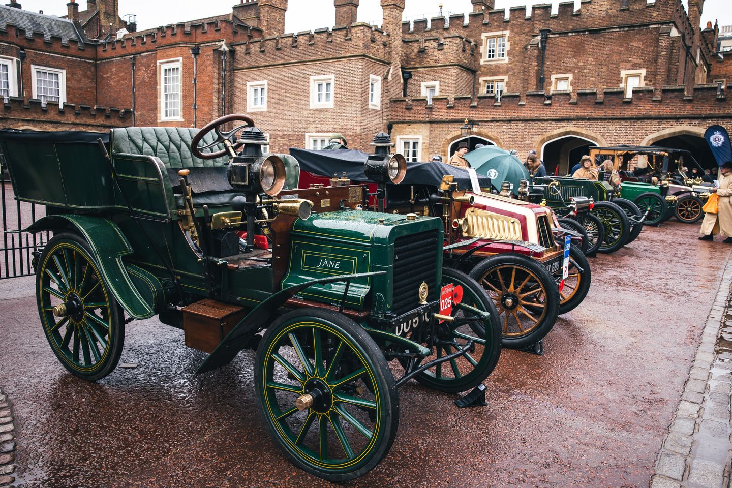 Veteran cars stage royal performance in world class St James's ...