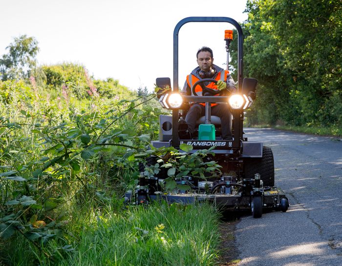 Ransomes Aurora ELiTE Lithium Outfront Rotary Mower - Saltex 2024