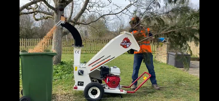 C90 Pro compact chipper - Saltex 2025
