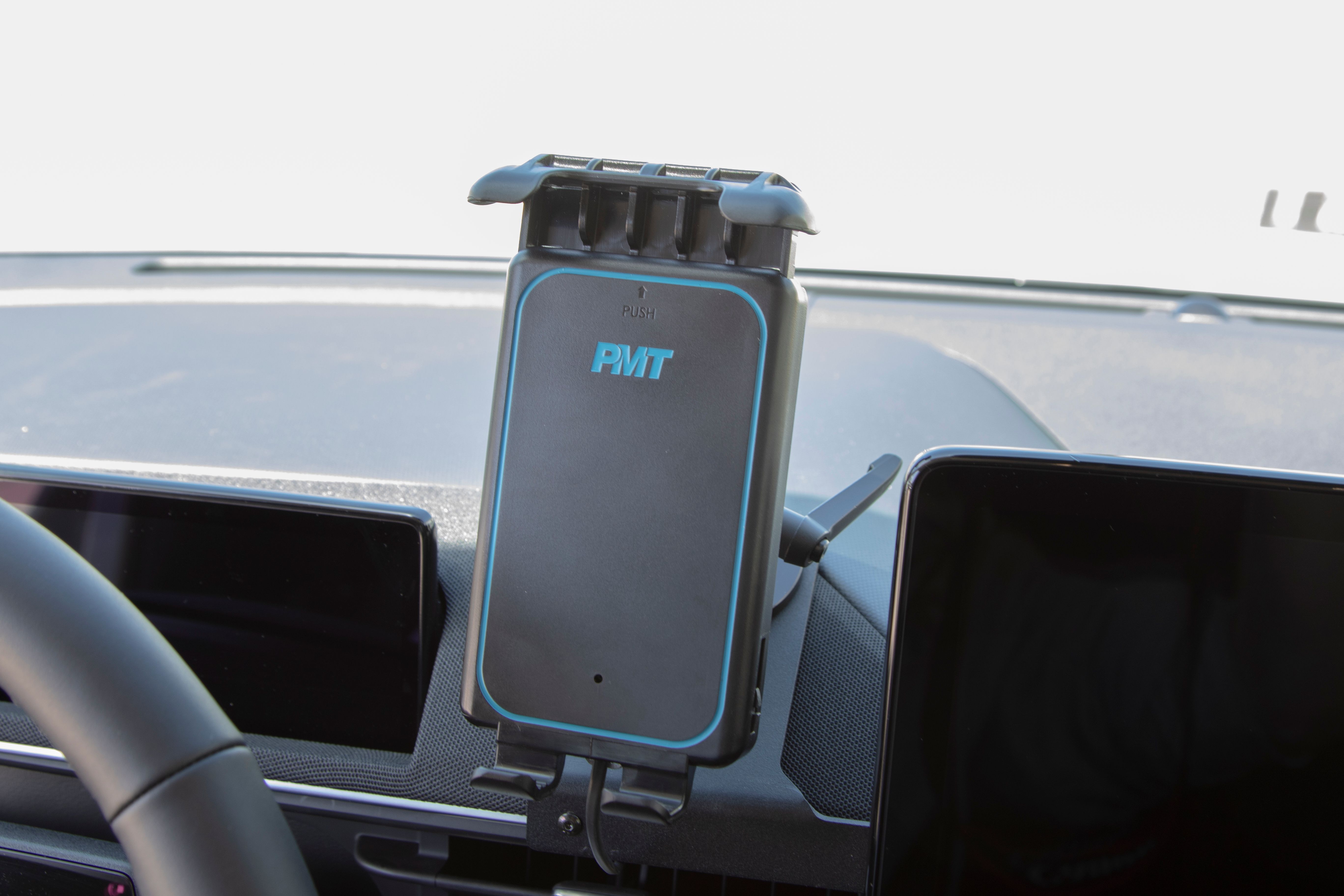 PMT Rugged Wireless Charging Phone Cradle - The Emergency Services Show ...
