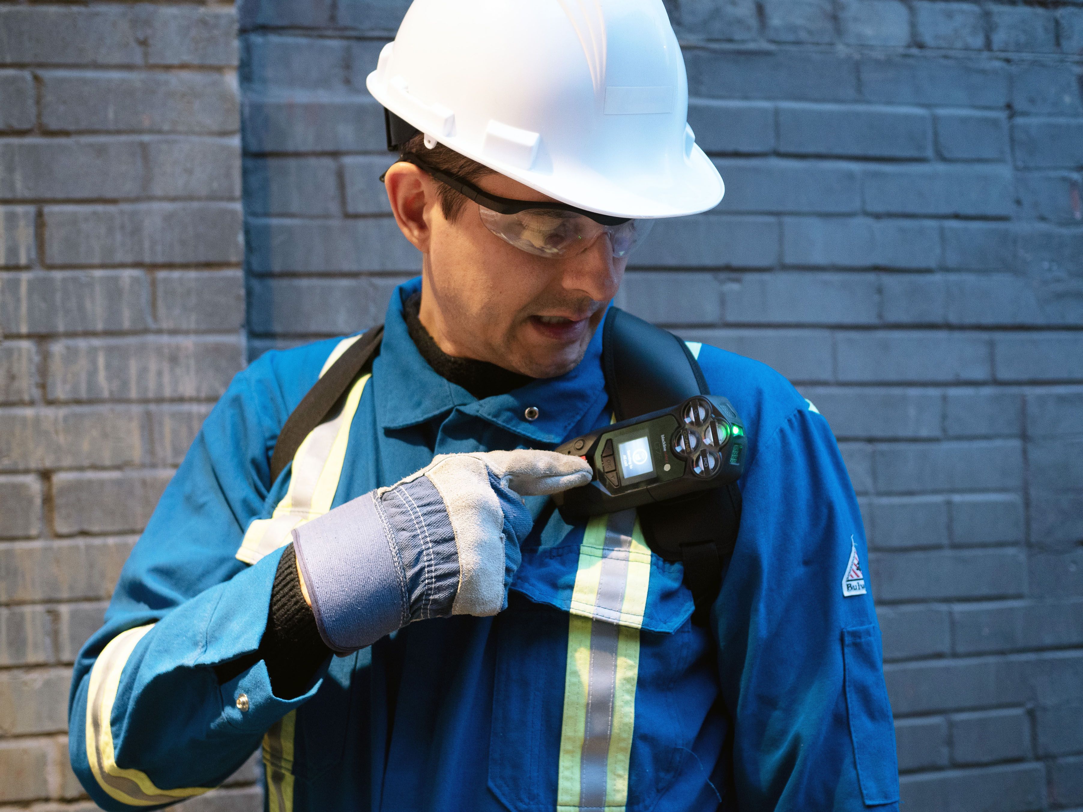 Bespoke Klick Fast Solution for Connected Lone Worker Monitor and ...