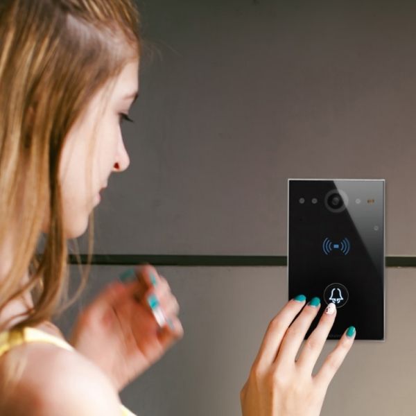 Akuvox - E11R Compact IP Door Intercom - The Security Event 2026